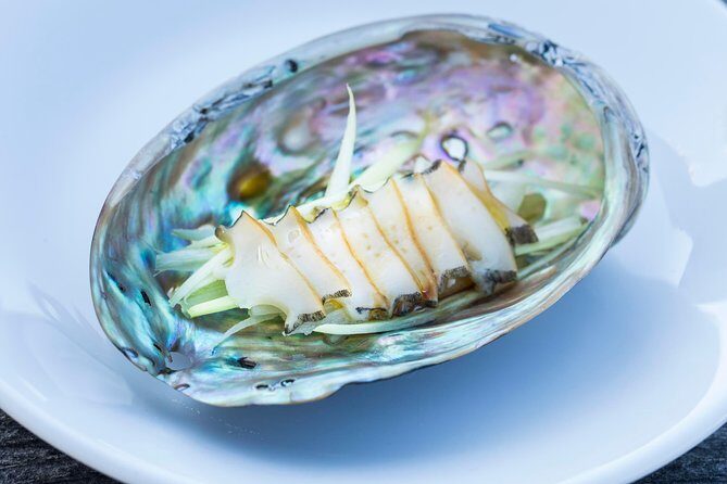 Abalone farm tour and tasting with coastal seaweed walk. Guided. 2 hours - What to Expect from the Tour