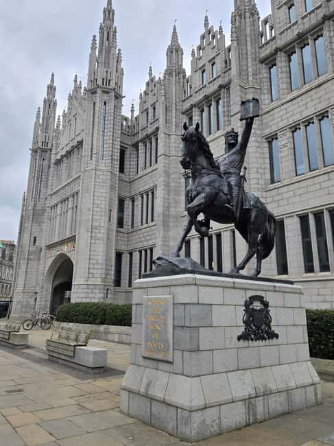Aberdeen: City Center and Old Aberdeen Walking Tour - Exploring the City Center: Rows of Granite and Urban Charm