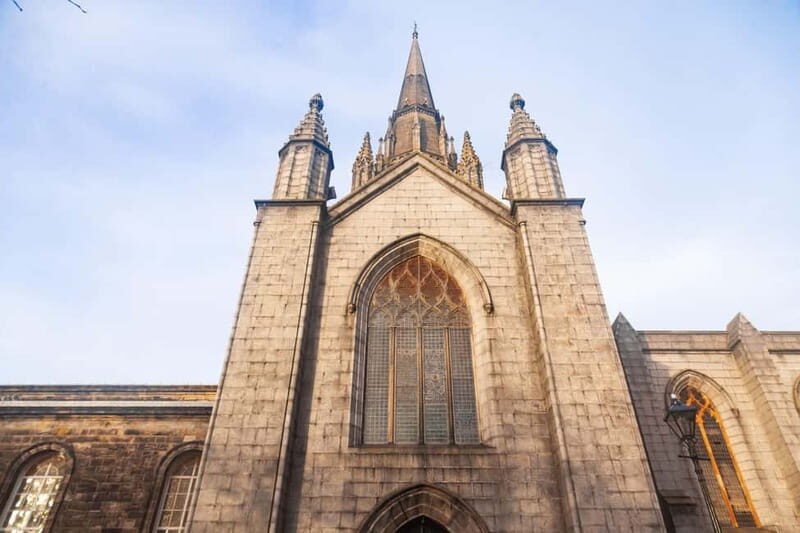 Aberdeen: Express Walk with a Local - The Sum Up