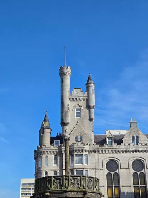 Aberdeen: Guided Walking Tour - Key Points
