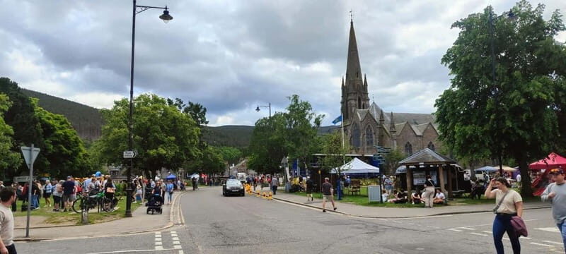 Aberdeen: Highland Heritage, Balmoral and Tartan Day Tour - Potarch Bridge and Scenic Views