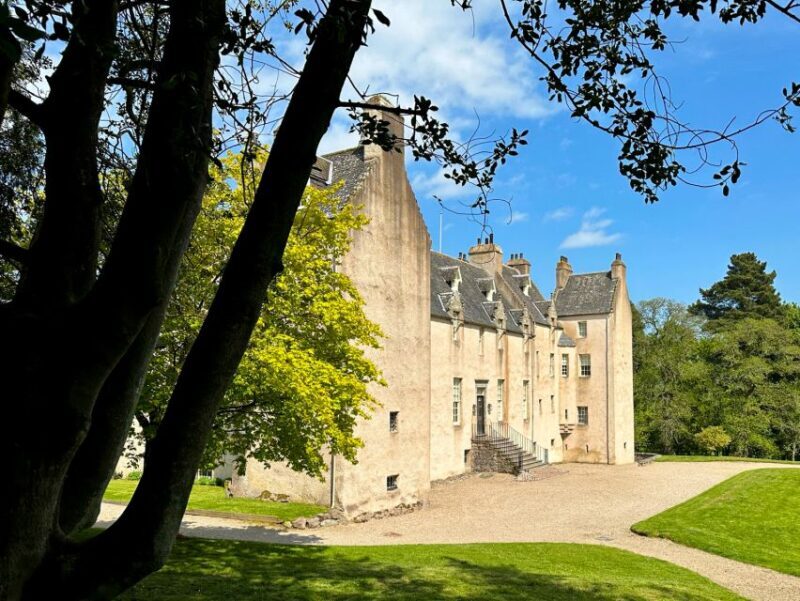 Aberdeen, Shire Castle & Distillery Private Group Day Tour - An In-Depth Look at the Tour Experience