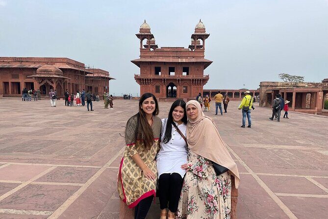 Abhaneri & Fatehpur Sikri Excursion from Jaipur - Key Points