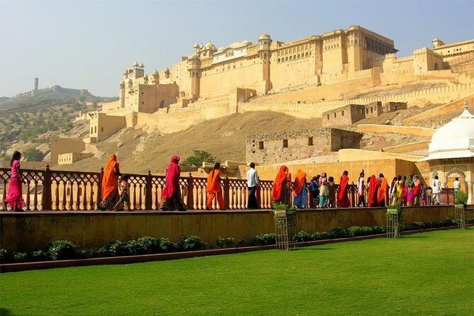 Abhaneri Step Wells Day Tour with Lunch - Key Points
