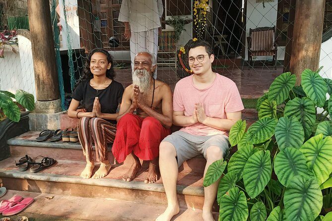 Abhyanga + Shirodhara - What Is the Abhyanga + Shirodhara Tour?