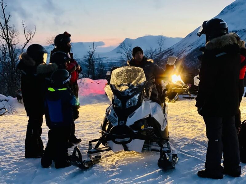 Abisko/Björkliden: Panorama Snowmobile Tour with Snacks - Introduction