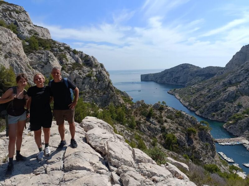 Absolut Calanques de Marseille. Canyons, fisher village and turquoise beach - Introducing the Absolut Calanques de Marseille Experience
