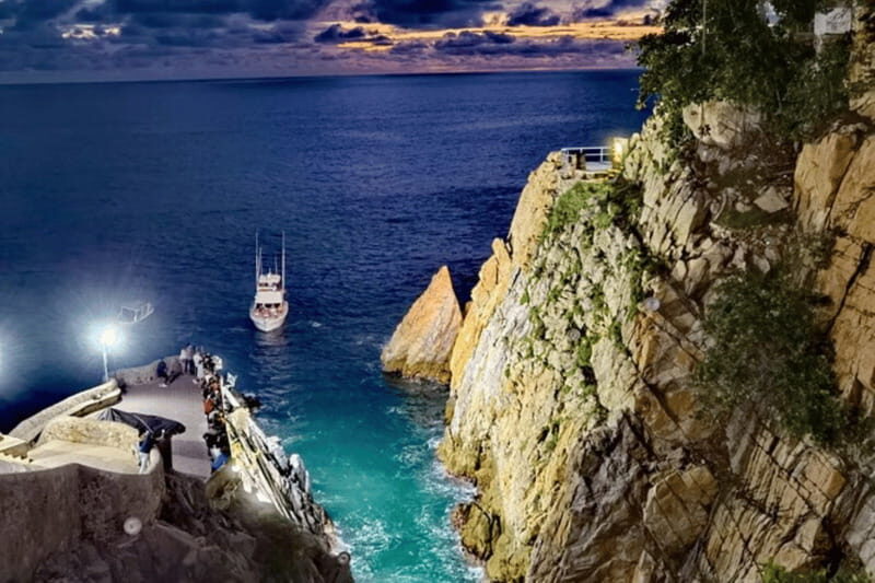 Acapulco: Express Cliff Diving Show Tour - The Value for Money