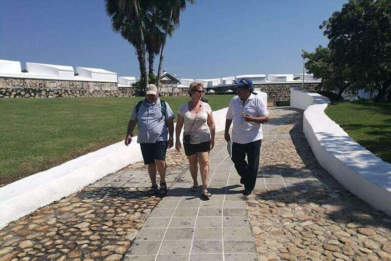 -Acapulco: Walking Tour with Museum, Fort, and Cliff Divers - Key Points