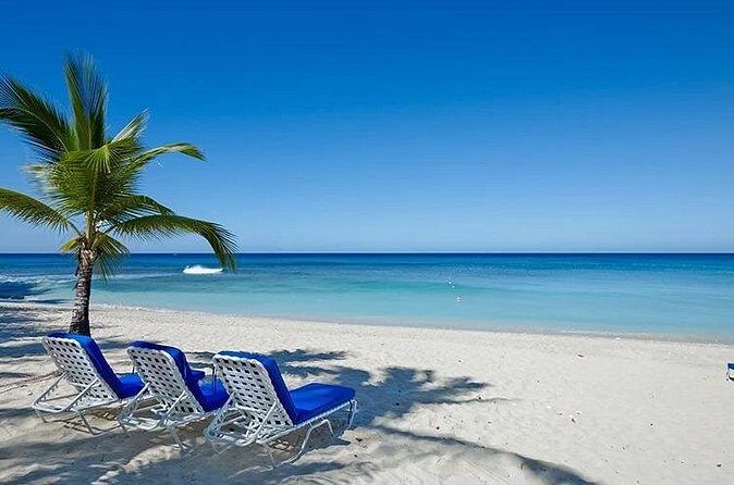 Accessible Barbados Airport Transfer - Wheelchairs/Scooters - Who Should Consider This Transfer?