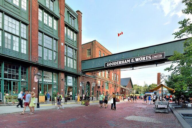 Action Film and Television Locations Half Day Tour in Toronto - Who Will Love This Tour?