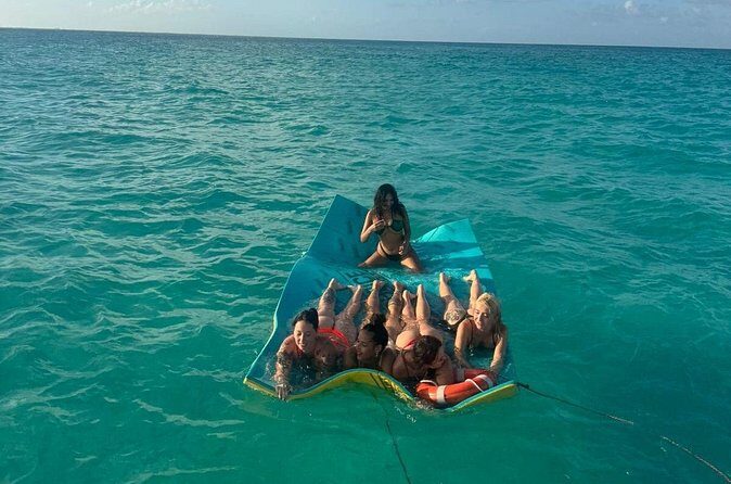 Addictive Private Yacht in Cancun 6 hours - Practical Tips for Your Day on the Water