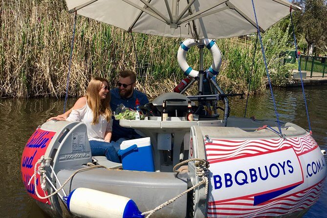 Adelaide 2-hour BBQ Boat Hire for 2 People - Key Points
