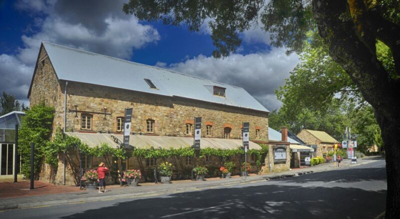 Adelaide: Adelaide Hills and Hahndorf Guided Tour with Lunch - Introducing the Adelaide Hills and Hahndorf Guided Tour with Lunch