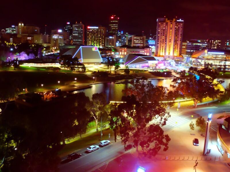 Adelaide: Adelaide Oval Night Roof Climb with Drink - Who Will Love This Experience?