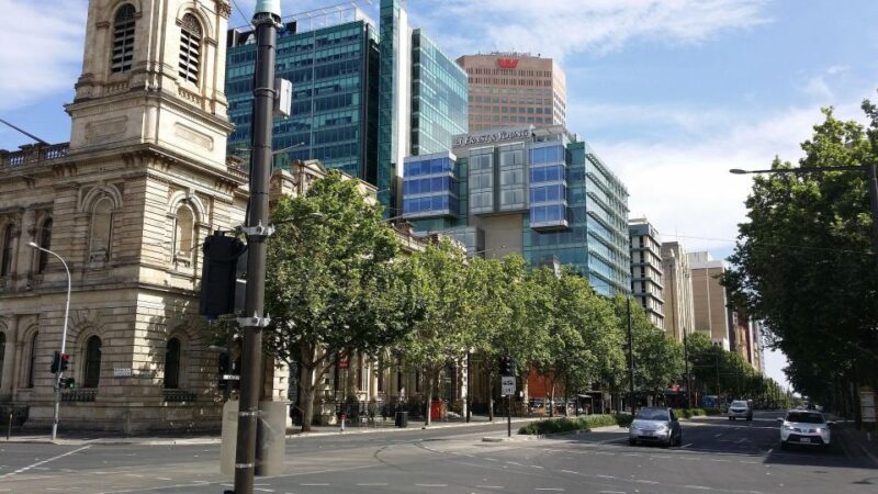 Adelaide: Dark Secrets and True Crime Walking Tour - Evening Atmosphere and Venue Choice