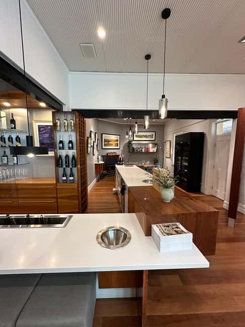 Adelaide: Private Boutique Wine Tasting & Sightseeing Tour - An In-Depth Look at the Experience