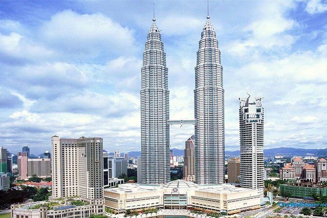 Admire Kuala Lumpur with Shore Excursions from Port Klang - Batu Caves: The Sacred Limestone Marvel