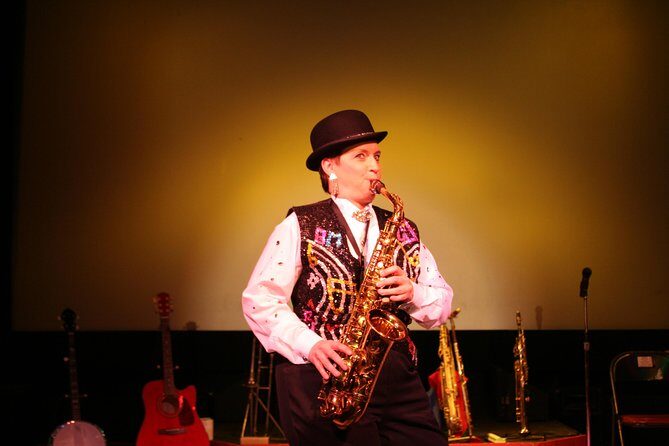 Admission Ticket: Patty Waszak Show in Pigeon Forge - Key Points