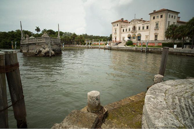 Admission to Vizcaya Museum and Gardens with Transportation - FAQ