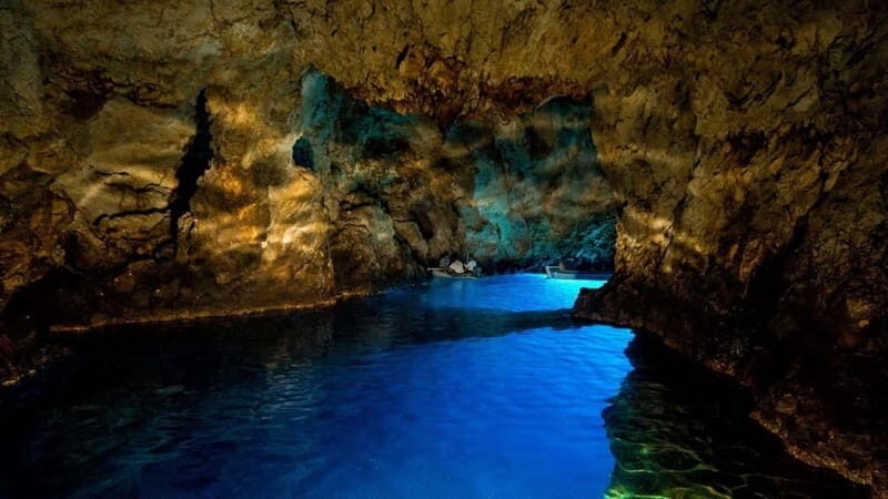 Adriatic Adventure: Blue Cave & 6 Islands Speedboat Escape - Who Should Consider This Tour?