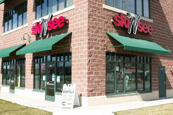 Adult Snowboard Rental Package for Snowbasin and Powder Mountain - Picking Up and Returning Your Gear