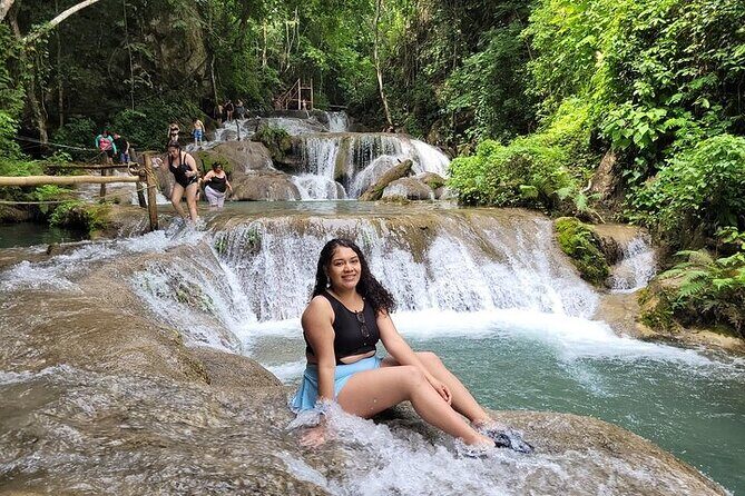 Adventure between Waterfalls and Jungle Private Service - Authentic Flavors and Community Cuisine