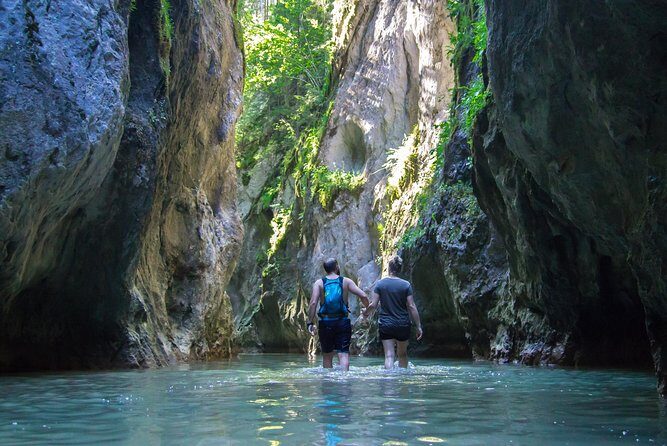 Adventure day trip from Iasi | Hiking in the Carpathian Mountains - Key Points
