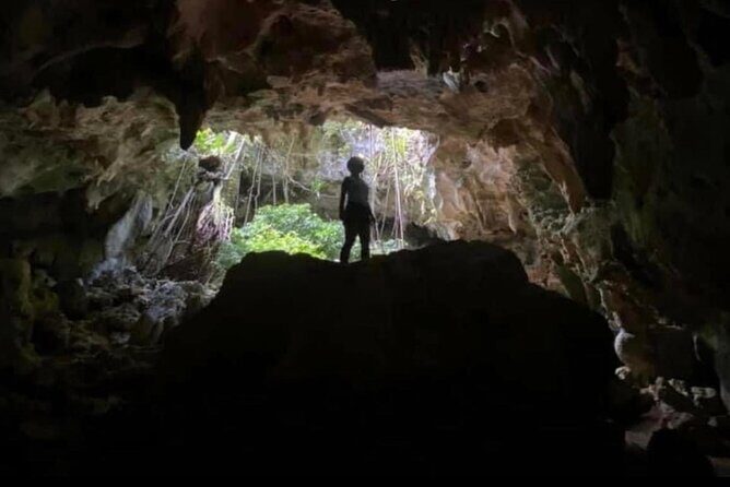 Adventure in Cave and the Guayaney Spring - Adventure in Cave and the Guayaney Spring: A Nature Lover’s Puerto Rican Treasure