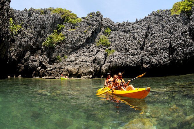 Adventure Kayaking at Angthong Marine Park - A Complete Look at the Experience