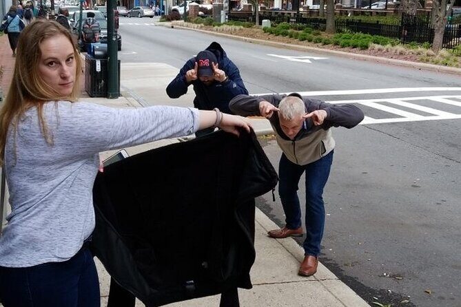 Adventurous Scavenger Hunt in Dayton by Wacky Walks - Exploring Dayton via a Royal-Themed Scavenger Hunt