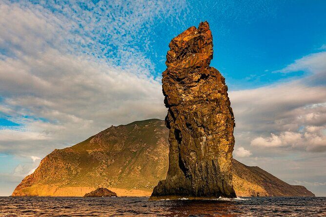 Aeolian Islands - Sailing week with skipper and assistant - FAQ