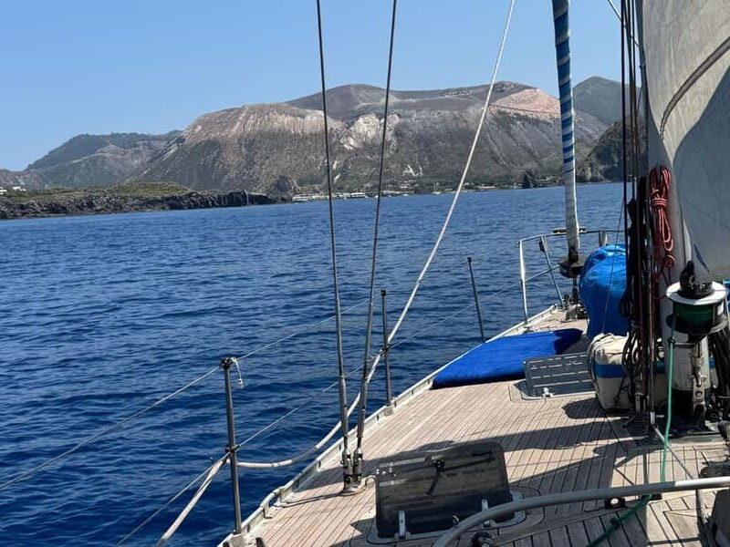 Aeolian Islands: Vela Experience Half Day Boat Tour - An Introduction to the Vela Experience