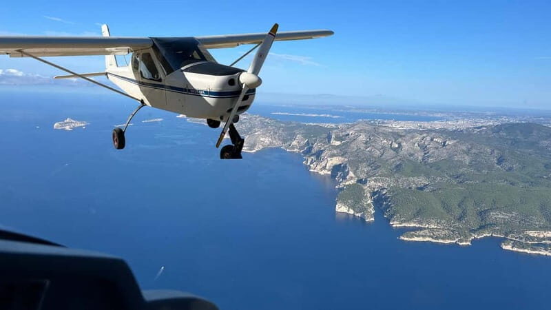 Aerial tour of Provence - What to Expect from Your Provence Microlight Flight
