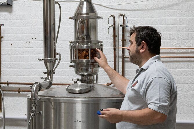 Afternoon Distillery Tour in Newport - Who Will Appreciate This Tour?