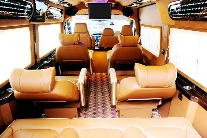 Afternoon Eco Sapa Bus limousine D-car 8-seat depart from Hanoi Old Quarter - In-Depth Review: The Ride, the Stops, and What You’ll Experience