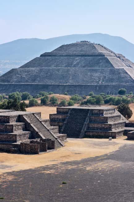 Afternoon guided tour of the pyramids of Teotihuacan - Analyzing the Value