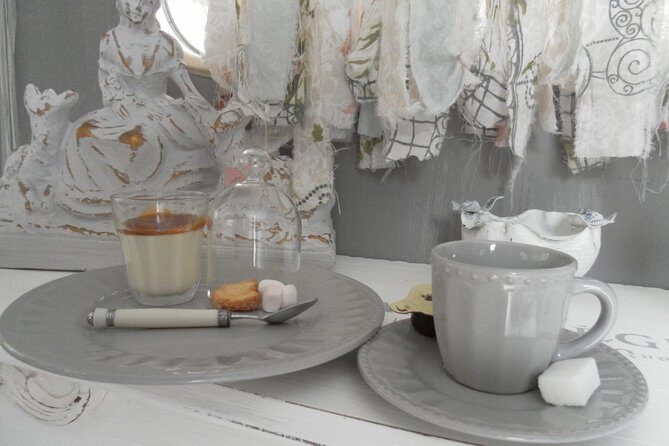 Afternoon tea in the Shabby Caravan - A Closer Look at This Unique Tea Experience