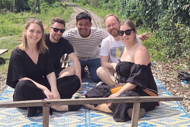 Afternoon tour by tuk tuk to bamboo train,bat cave,killing cave,countryside. - Phnom Sampeau: History and Scenic Overlook