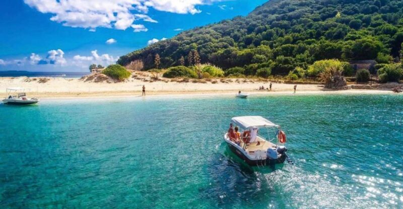 Agios Sostis harbour: Rent your own boat! - Key Points