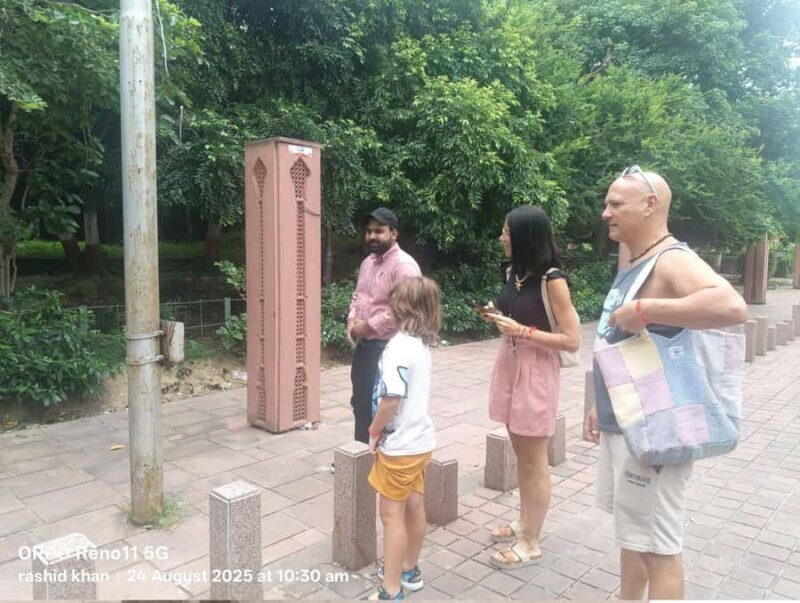 Agra: Agra Fort Private Guided Tour with Squirrel Feeding - How It Compares to Similar Experiences