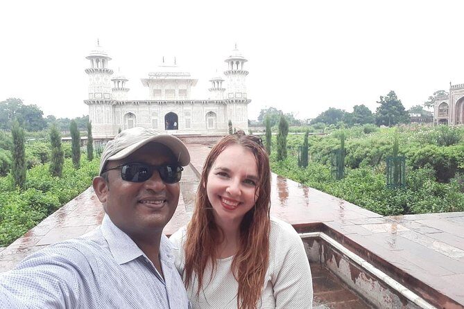 Agra Chaupaati Food Trail from Delhi - FAQs