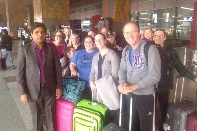 Agra Day Tour with Lunch in 5 Star Hotel - Visiting the Taj Mahal: The Crown Jewel