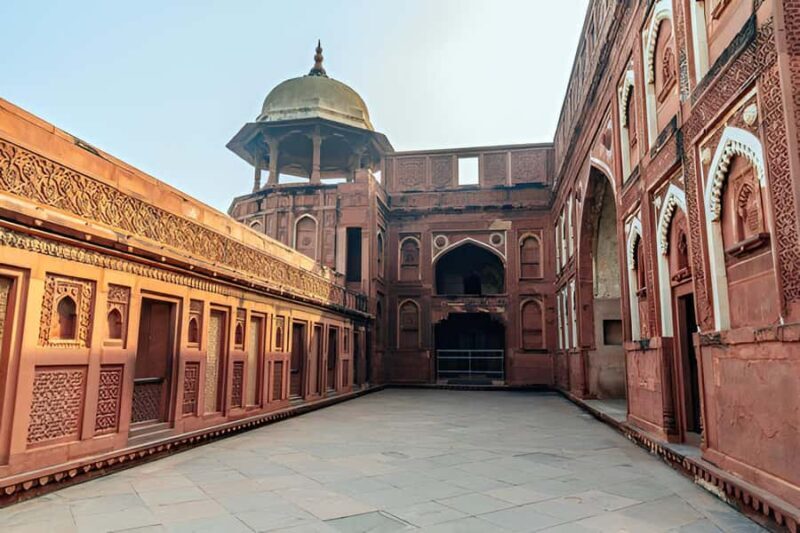 Agra Fort: A Guided Walking Tour of UNESCO World Heritage - Exploring Agra Fort: A Closer Look