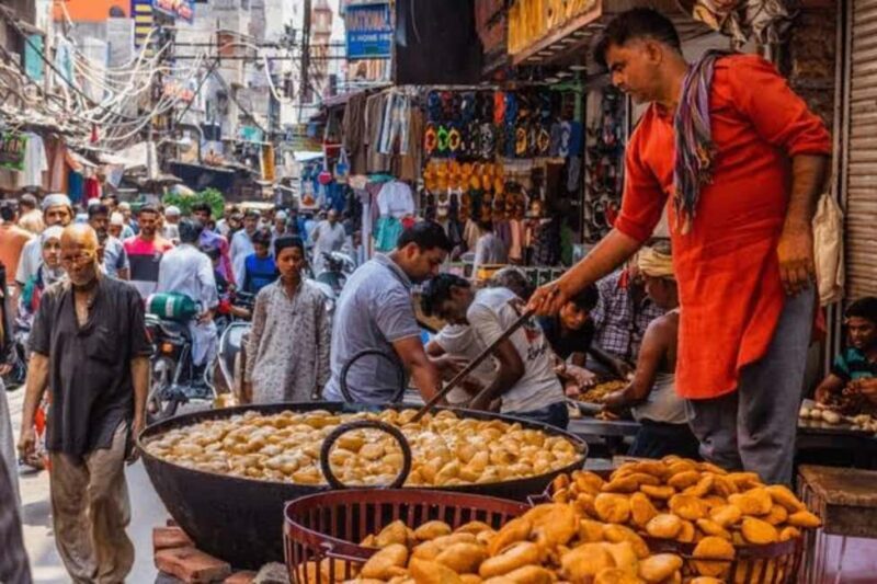 Agra: Guided Food Tour with Sadar Bazaar and Kinari Bazaar - FAQs