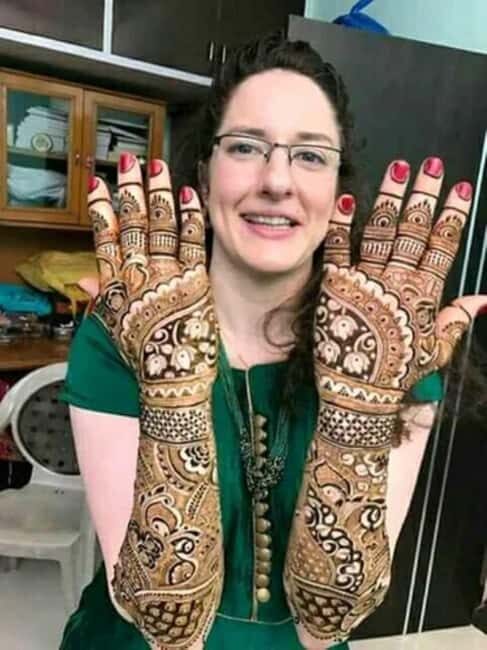 Agra: Henna, Mehndi, and Street Food Tour for Women - An In-Depth Look at the Experience