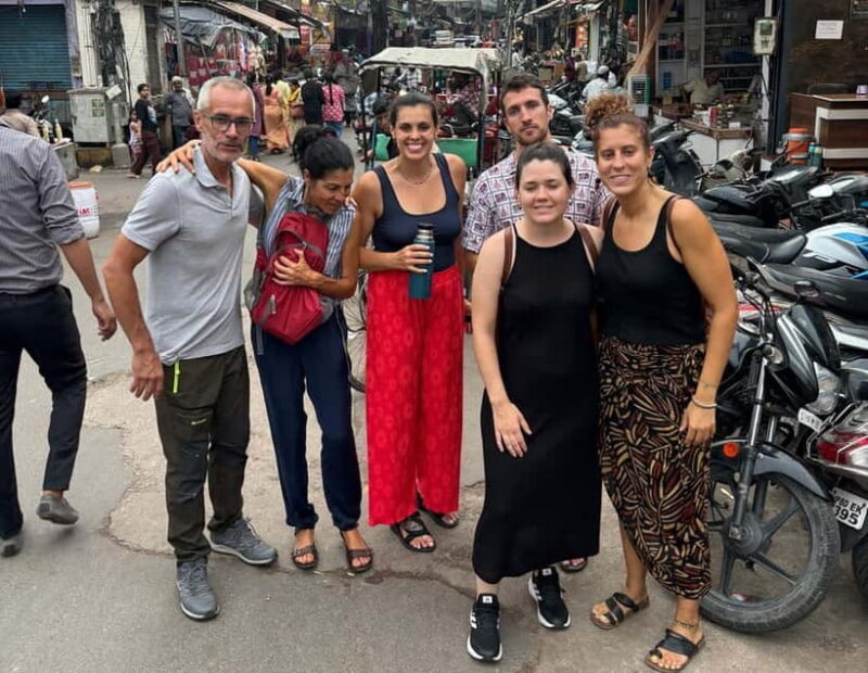 Agra Local Heritage Walking Tour with Hotel Pick-Up - 4 Hour - Seth Gali Snacks: Savoring Street Food