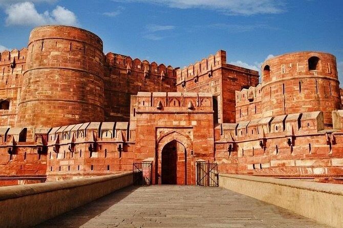 Agra Overnight and Taj Mahal Sunrise Trip From Delhi by Car - What Makes This Tour Stand Out?