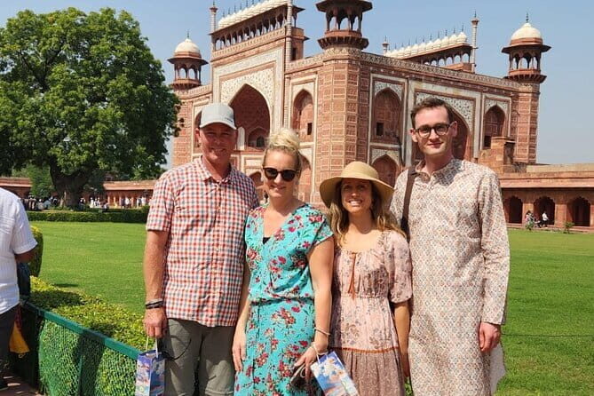 Agra: Private City tour Taj Mahal With Guide - What Travelers Say