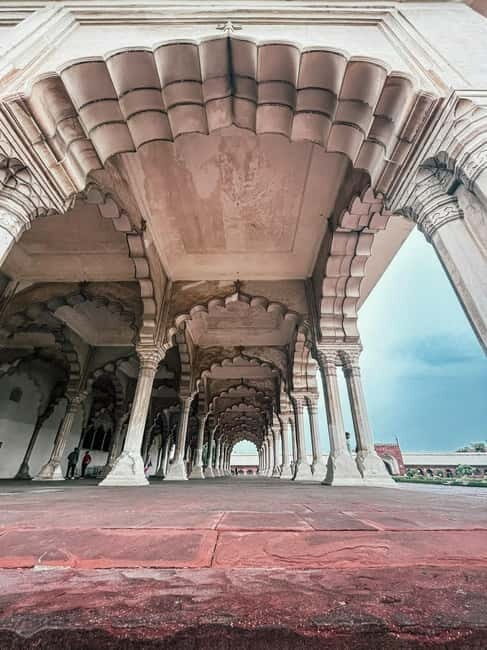 Agra: Private Sightseeing Half-Day Tour with Guide by Car - FAQ